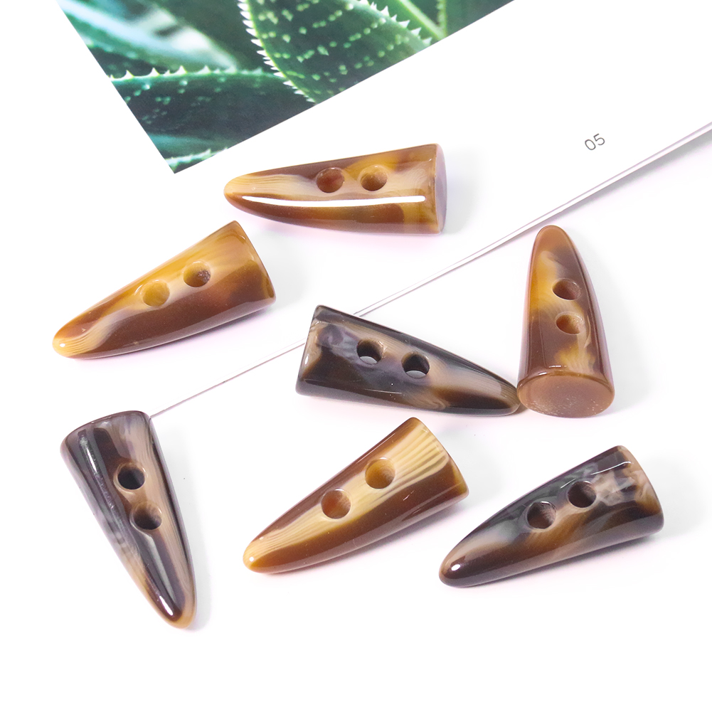 Vintage Style Triangle Imitation Horn Resin Buttons
